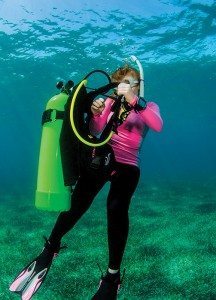 Off. On. Easy: Tips For Removing And Replacing The BC At Depth - Dive ...