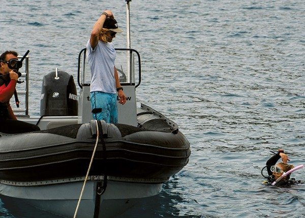 Entering From a Small Boat: The Backroll - Scuba Diving News, Gear ...