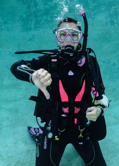 Underwater Hand Signals - Dive Training Magazine
