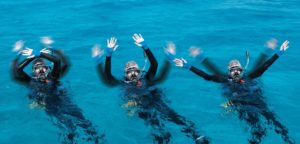 Surface Communication For Scuba Divers - Scuba Skills | Dive Training
